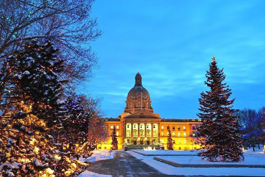 16 Amazing Places To Visit In Edmonton - Canada Hustle