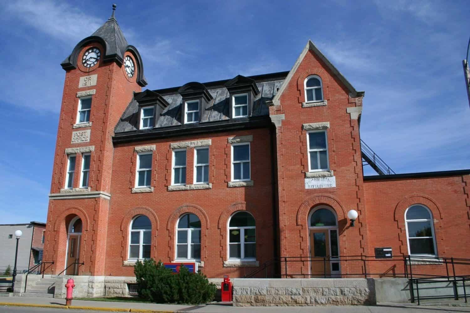 Saskatchewan Tourist Attractions: 11 Amazing Places To Explore - Canada ...