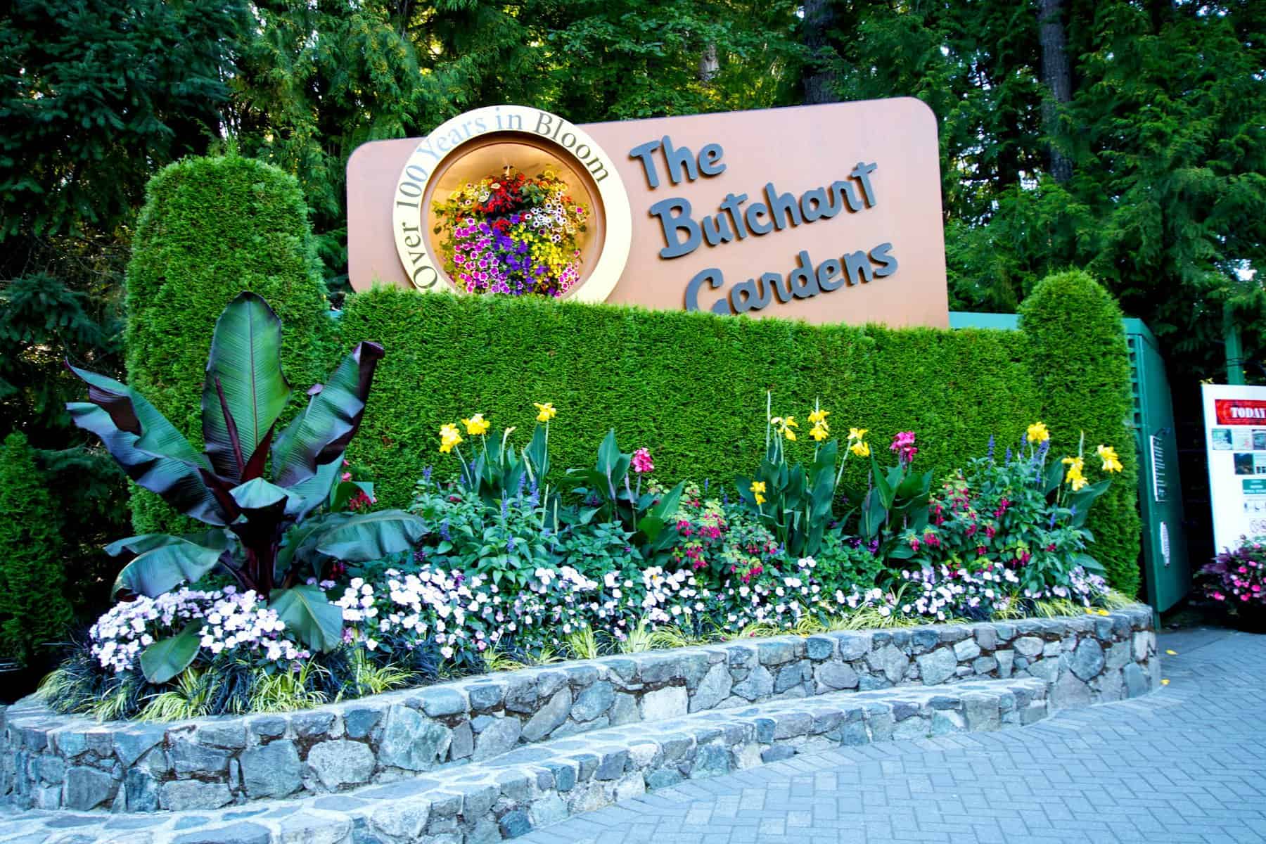 Visiting Butchart Gardens In April? Here's Everything You Need To Know ...
